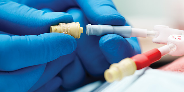 Tego™ Needlefree Hemodialysis Connector | ICU Medical